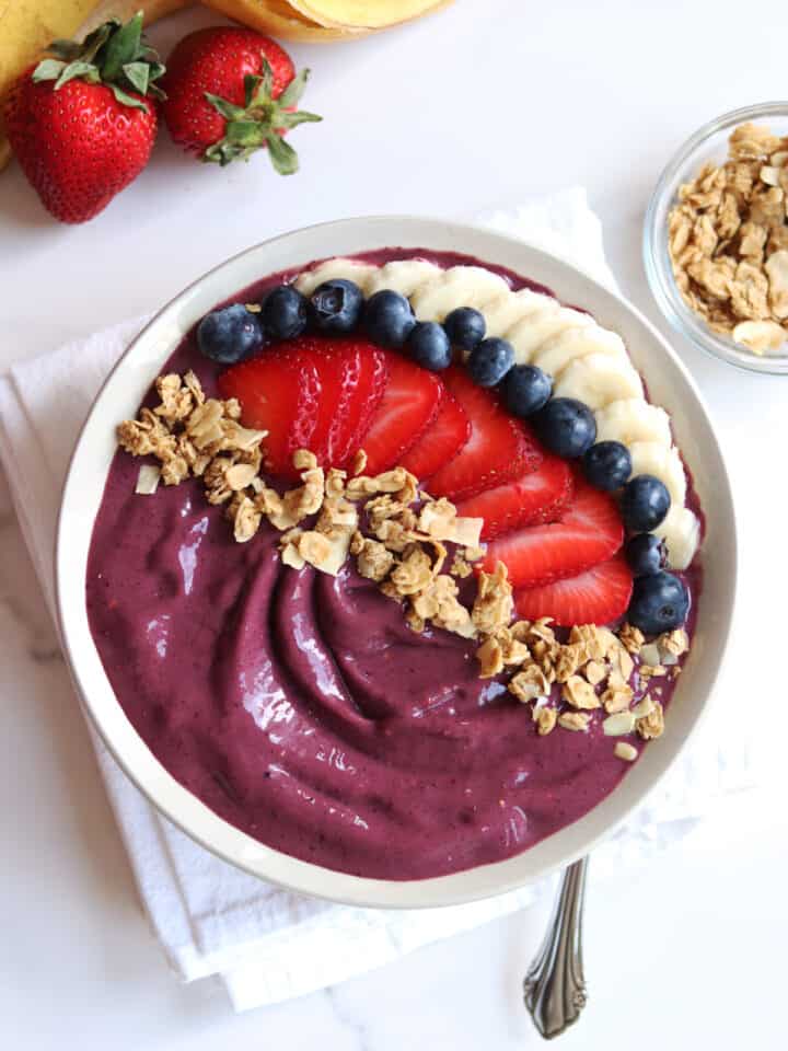 Easy Acai Bowl for One - One Happy Dish